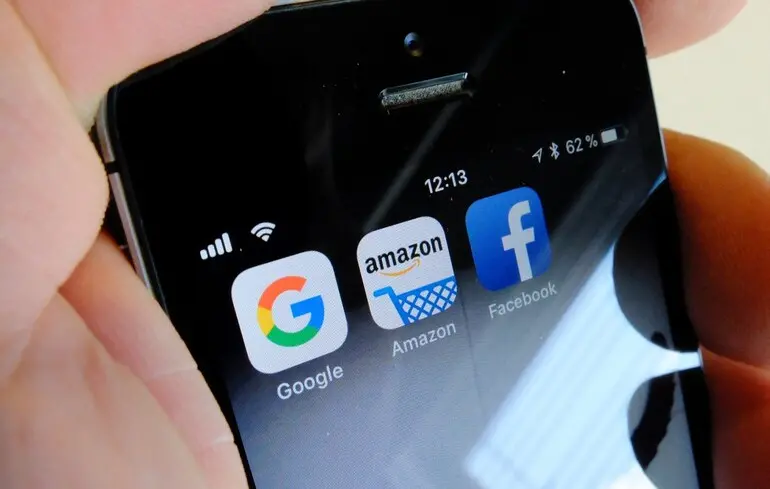 ЄС виявив порушення правил з боку Meta і TikTok. Читайте на UKR.NET